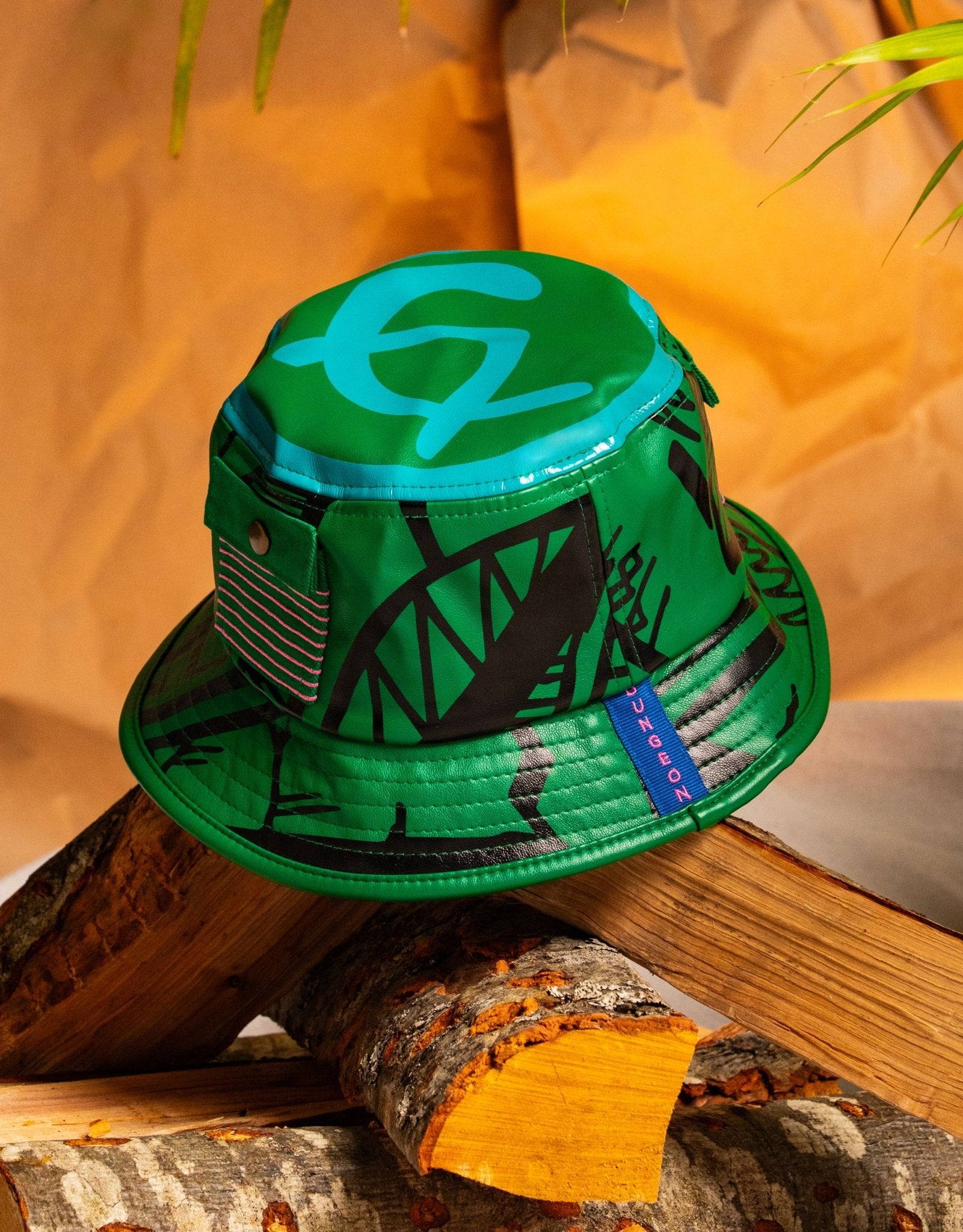 Dungeon Forward - Cracked Rose Bucket – DungeonForward